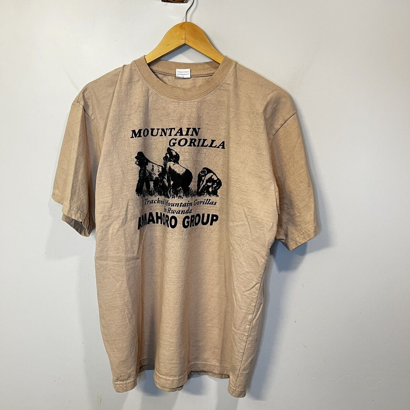 Vintage VTG I Tracked Mountain Gorillas In Rwanda T-Shirt XL | Grailed