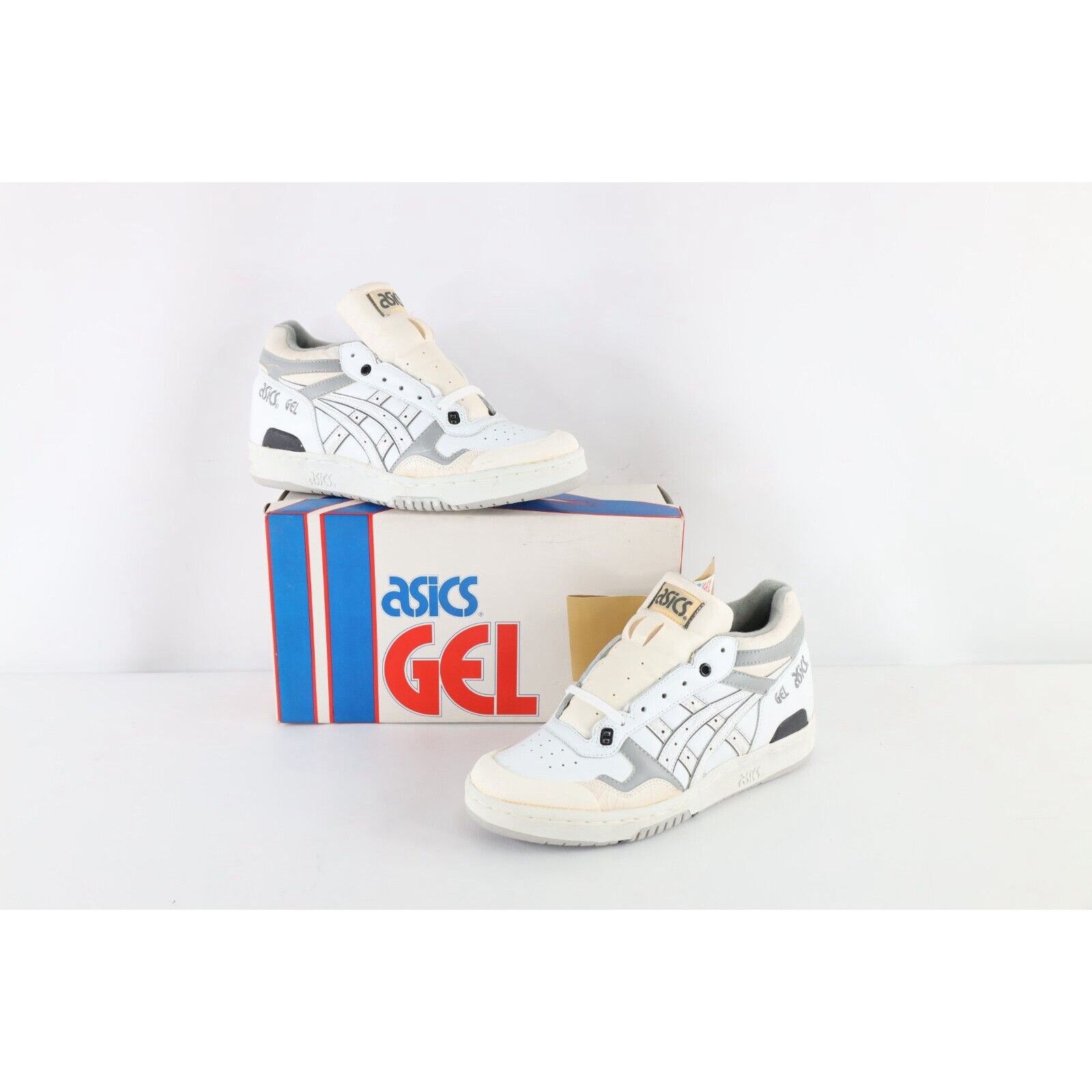 Asics NOS Vintage 90s Asics Mens 9 Spell Out Echelon Sneakers Shoes ...