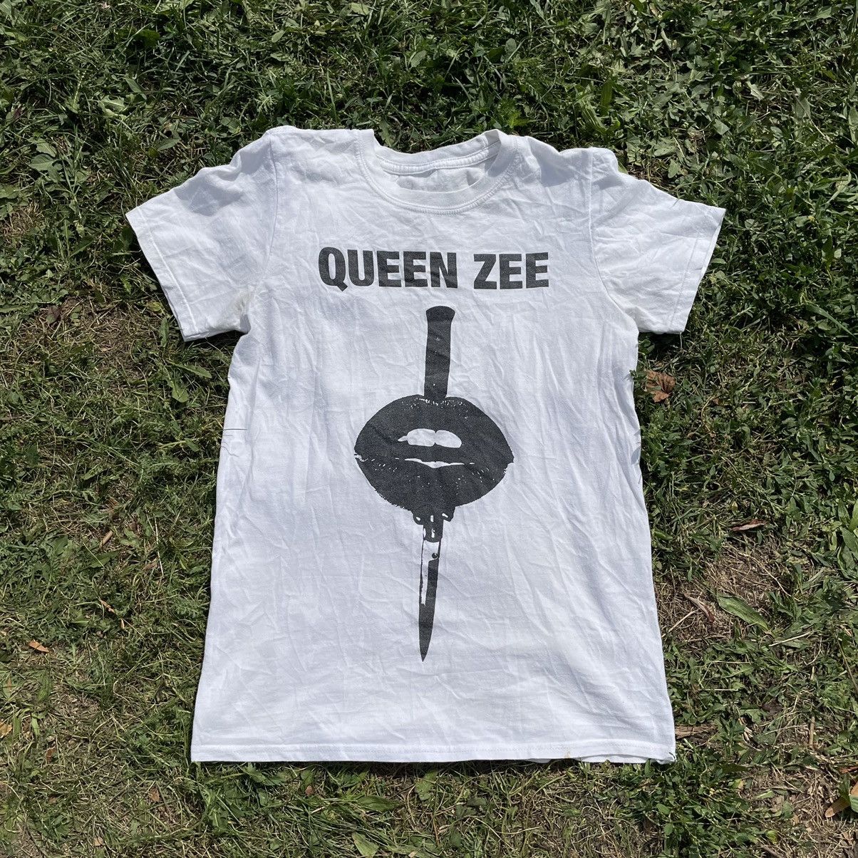 Band Tees × Streetwear × Vintage Vintage Y2K Queen Zee Lips Horror ...
