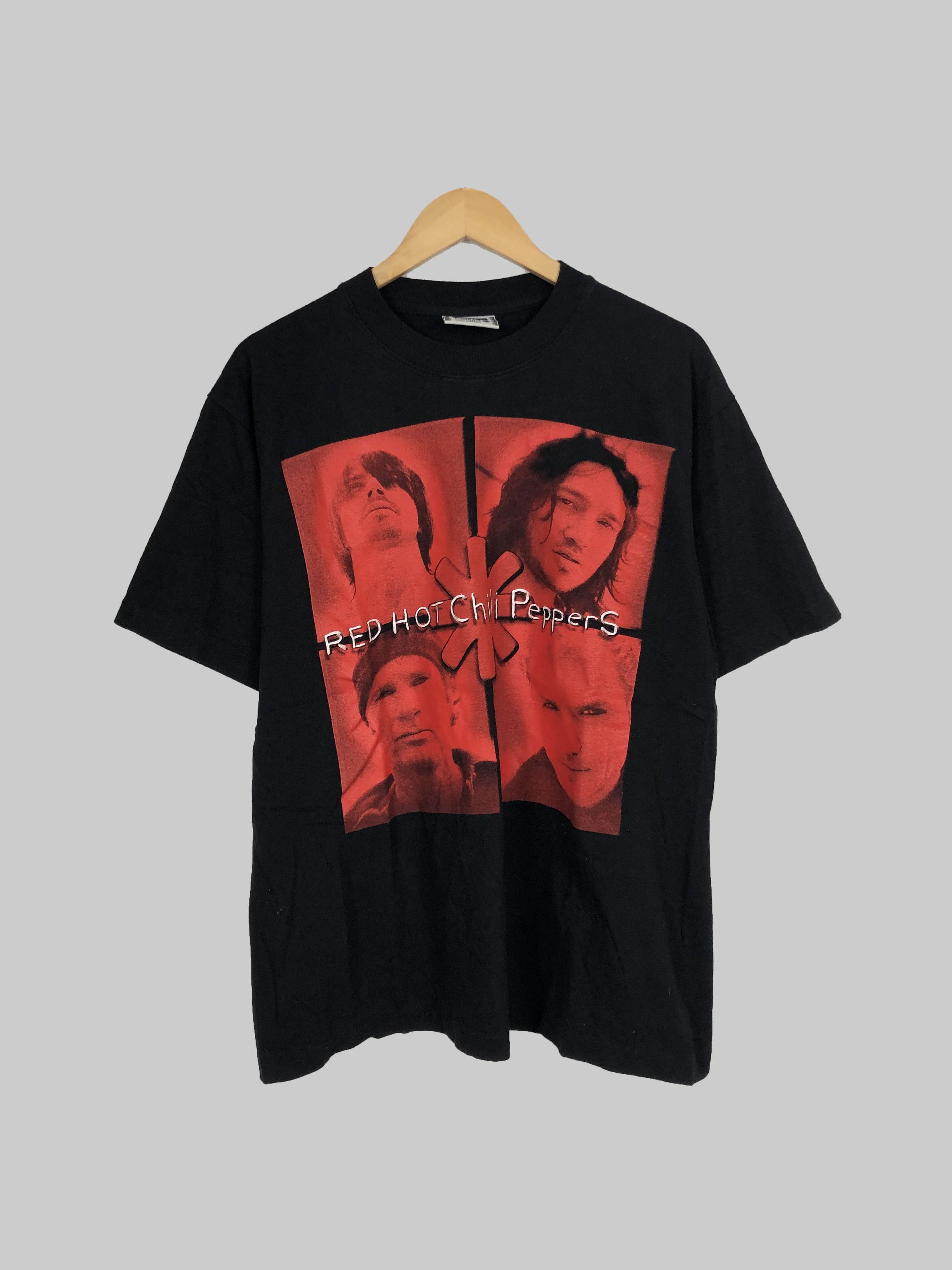 Band Tees × Rock T Shirt × Vintage Vintage 90s Red Hot Chili Peppers (Green Day Pearl Jam) | Grailed