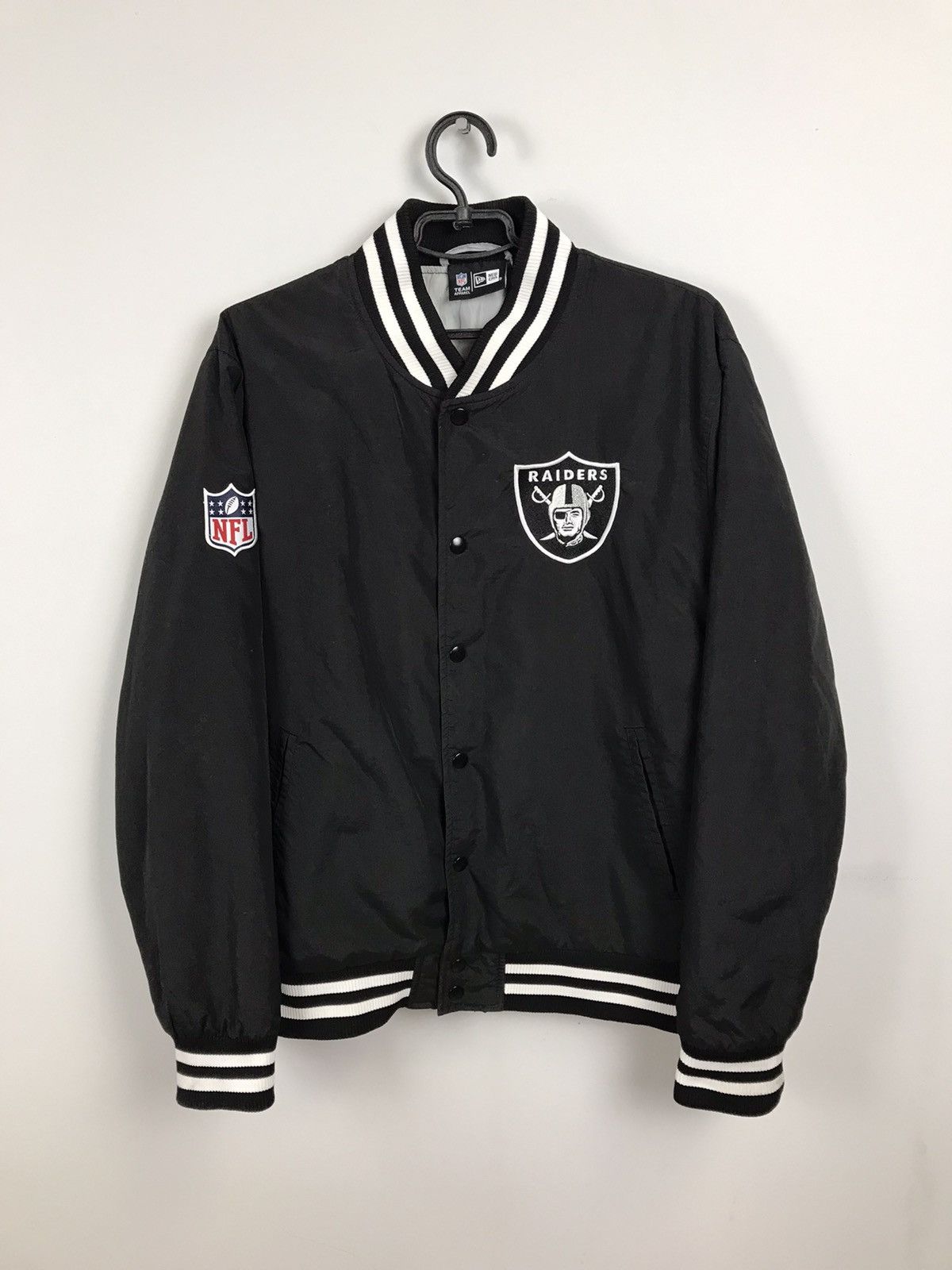 New Era New Era NFL Raiders Black Nylon Buttoned Bomber Jacket | Grailed