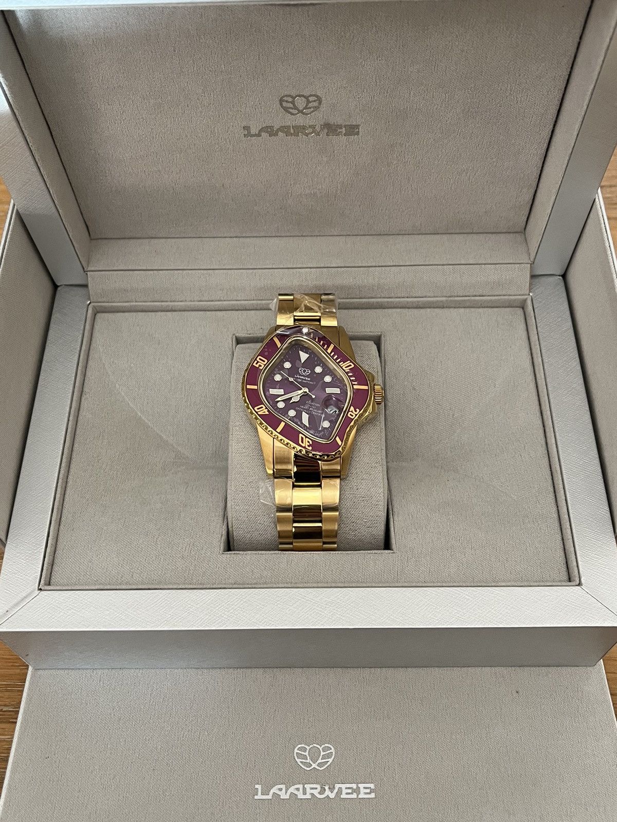 Laarvee LAARVE Purple dial watch | Grailed
