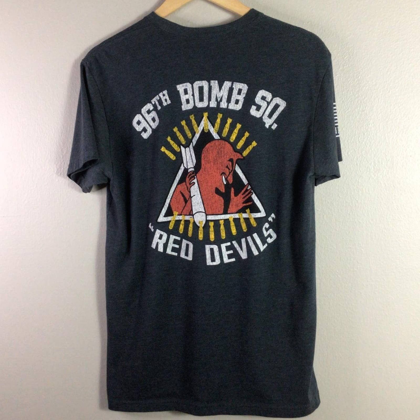 Streetwear 96th Bomb SO Bunker27 Red Devils T Shirt Grey White Medium ...