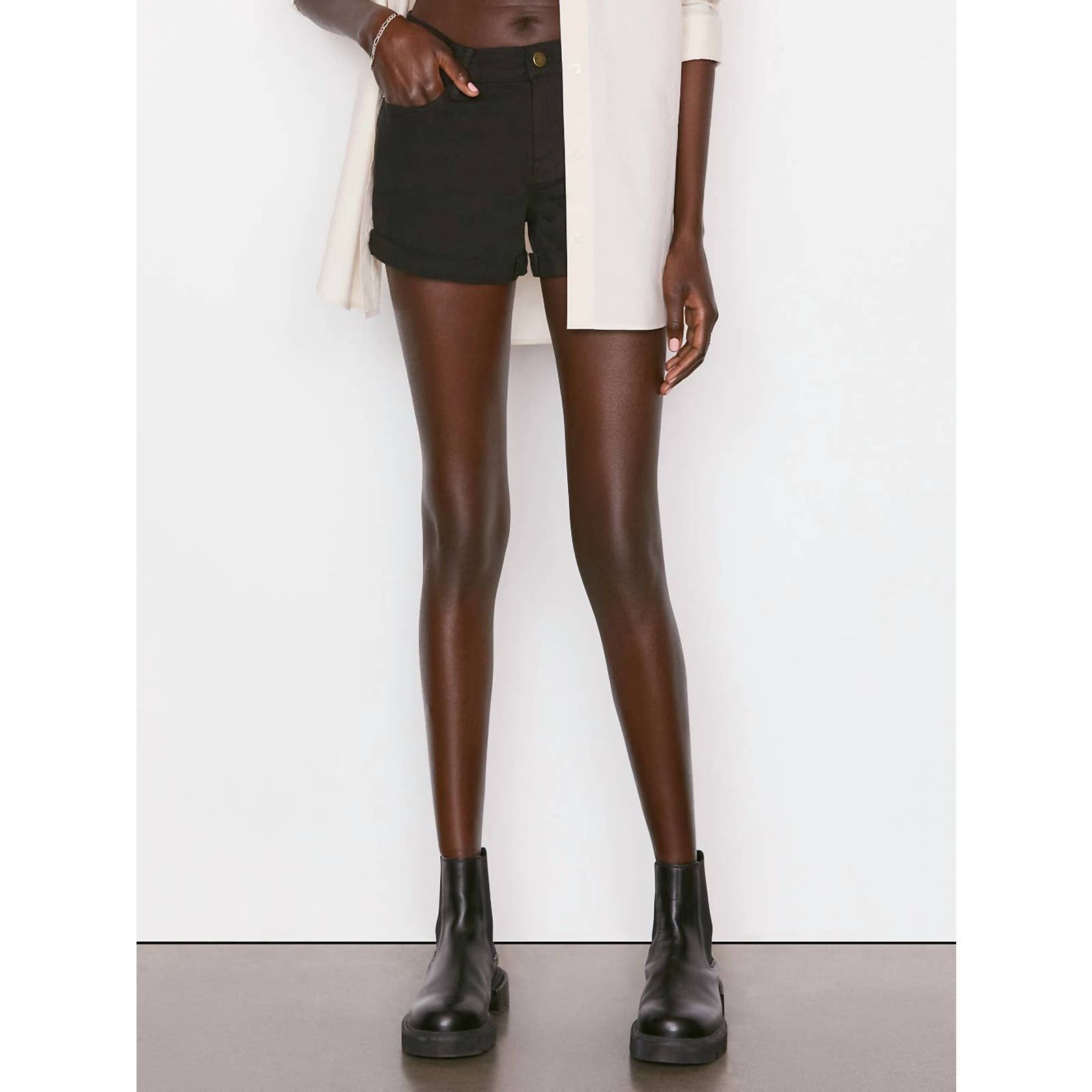Frame Le Cut Off Cuffed Short In Noir | Grailed