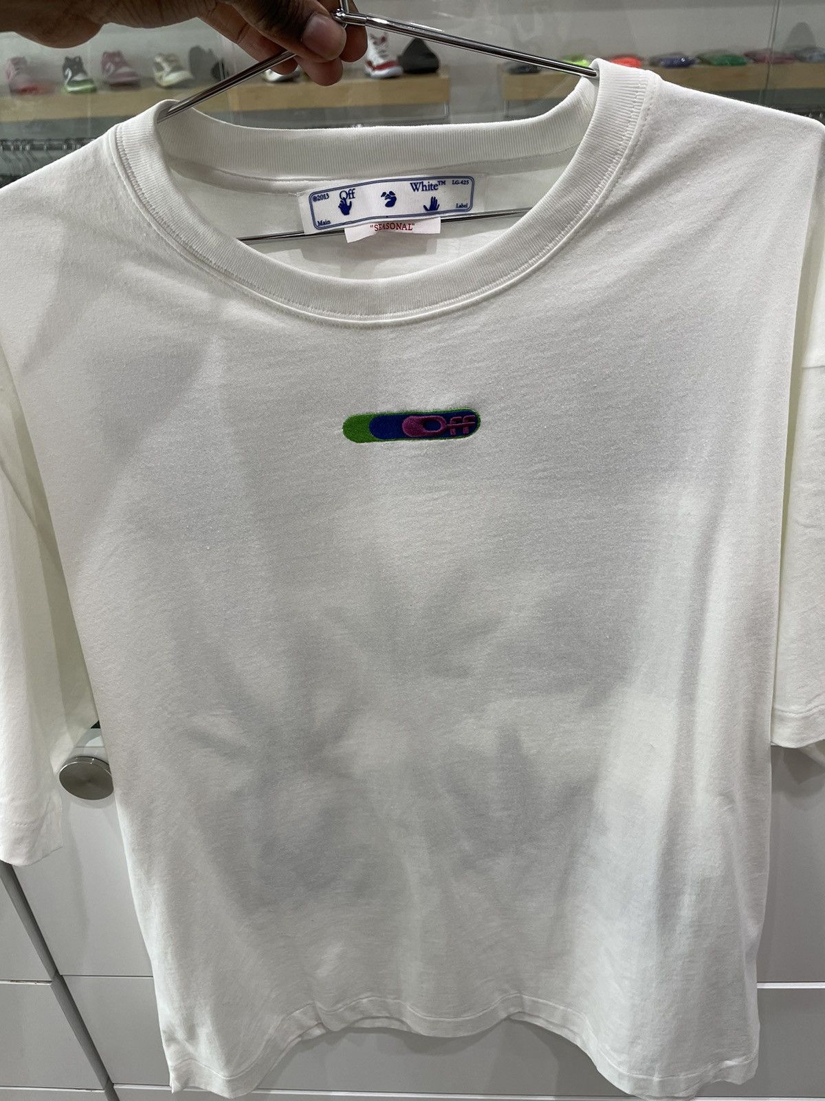 Off-White Off White oversized weed arrows | Grailed