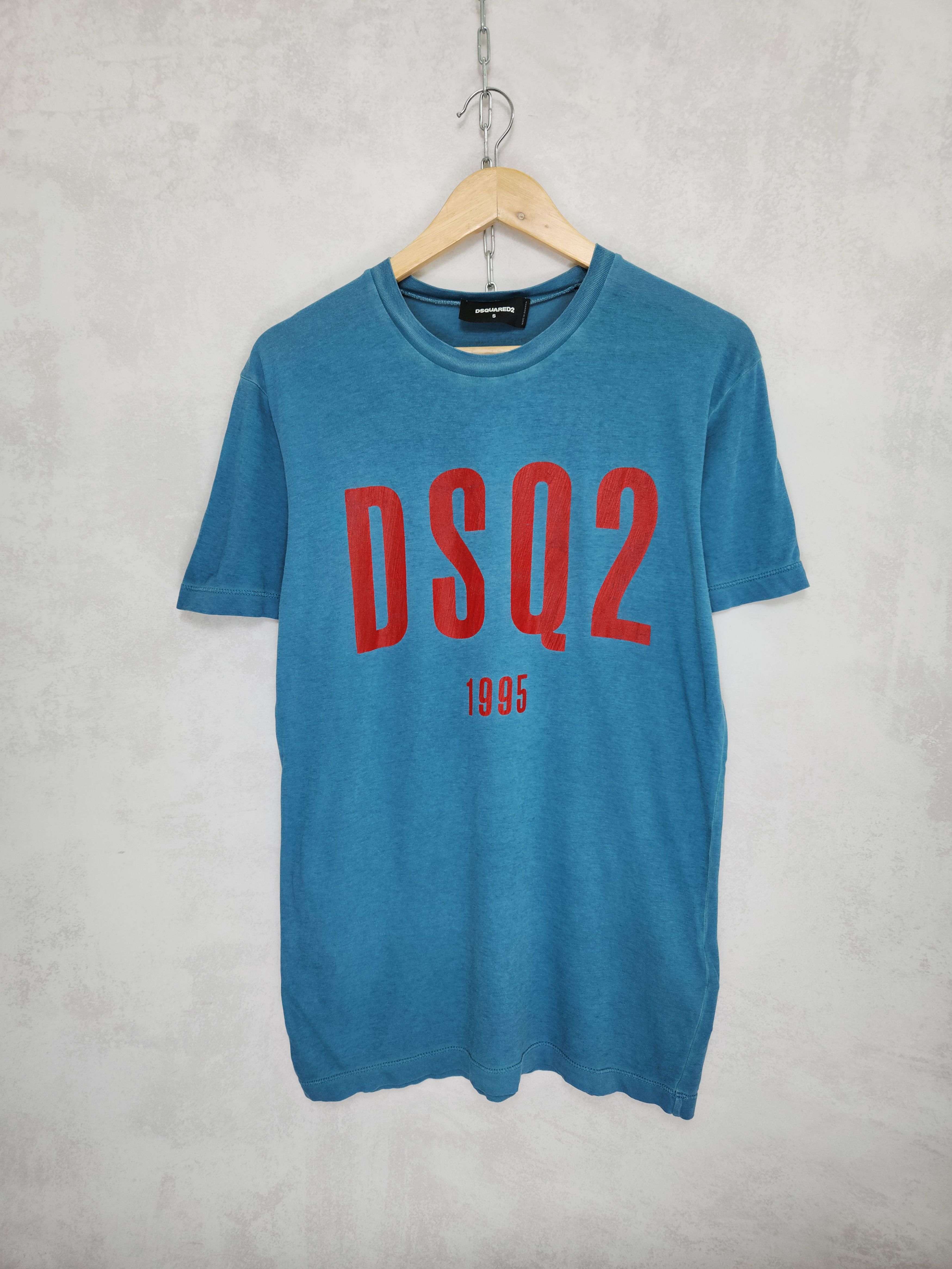 Dsquared2 Dsquared 2 big logo t shirt | Grailed