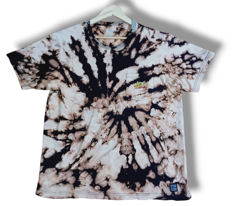 Uniqlo Street fighter tai dye | Grailed