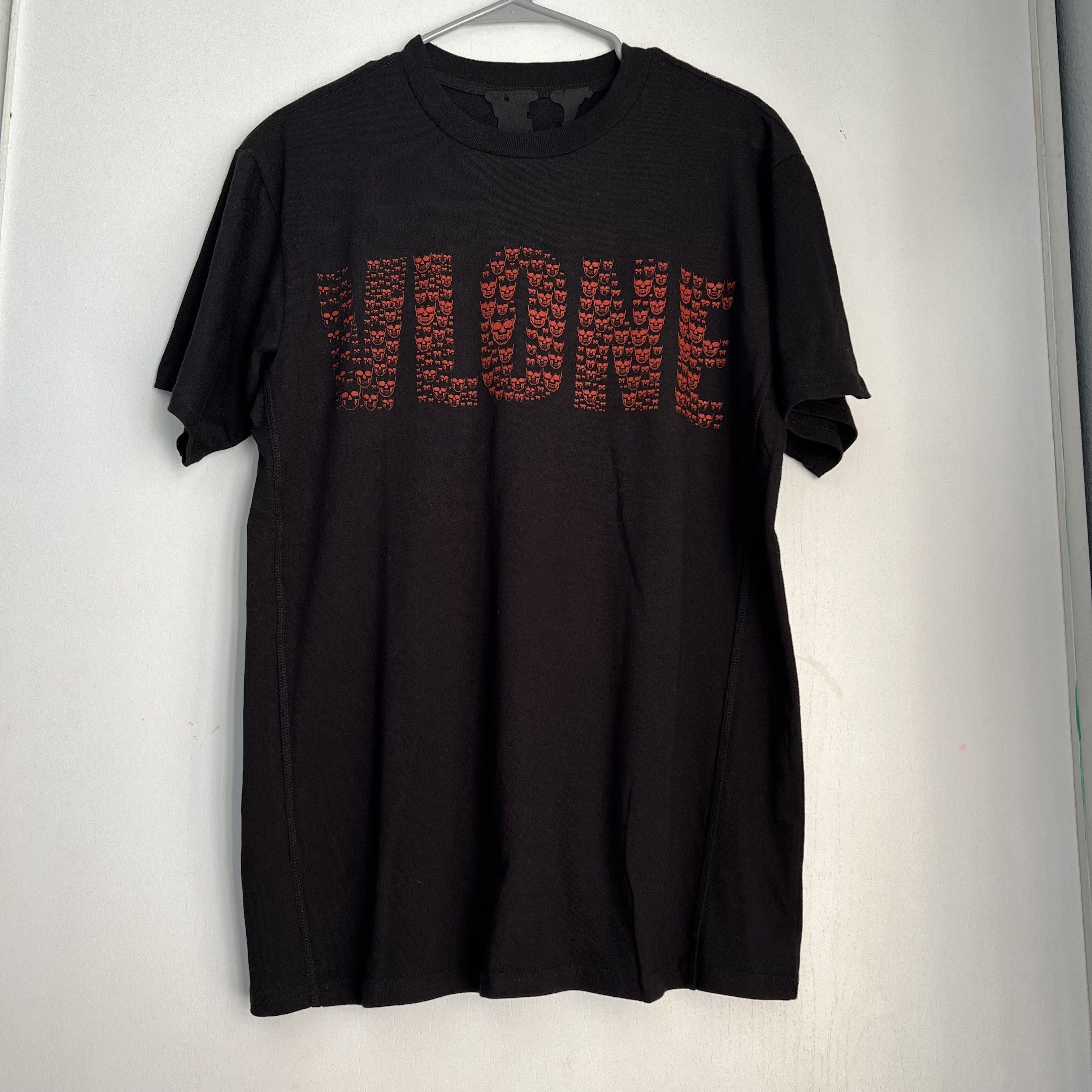 Vlone VLONE Skulls Spell Out Tee | Grailed
