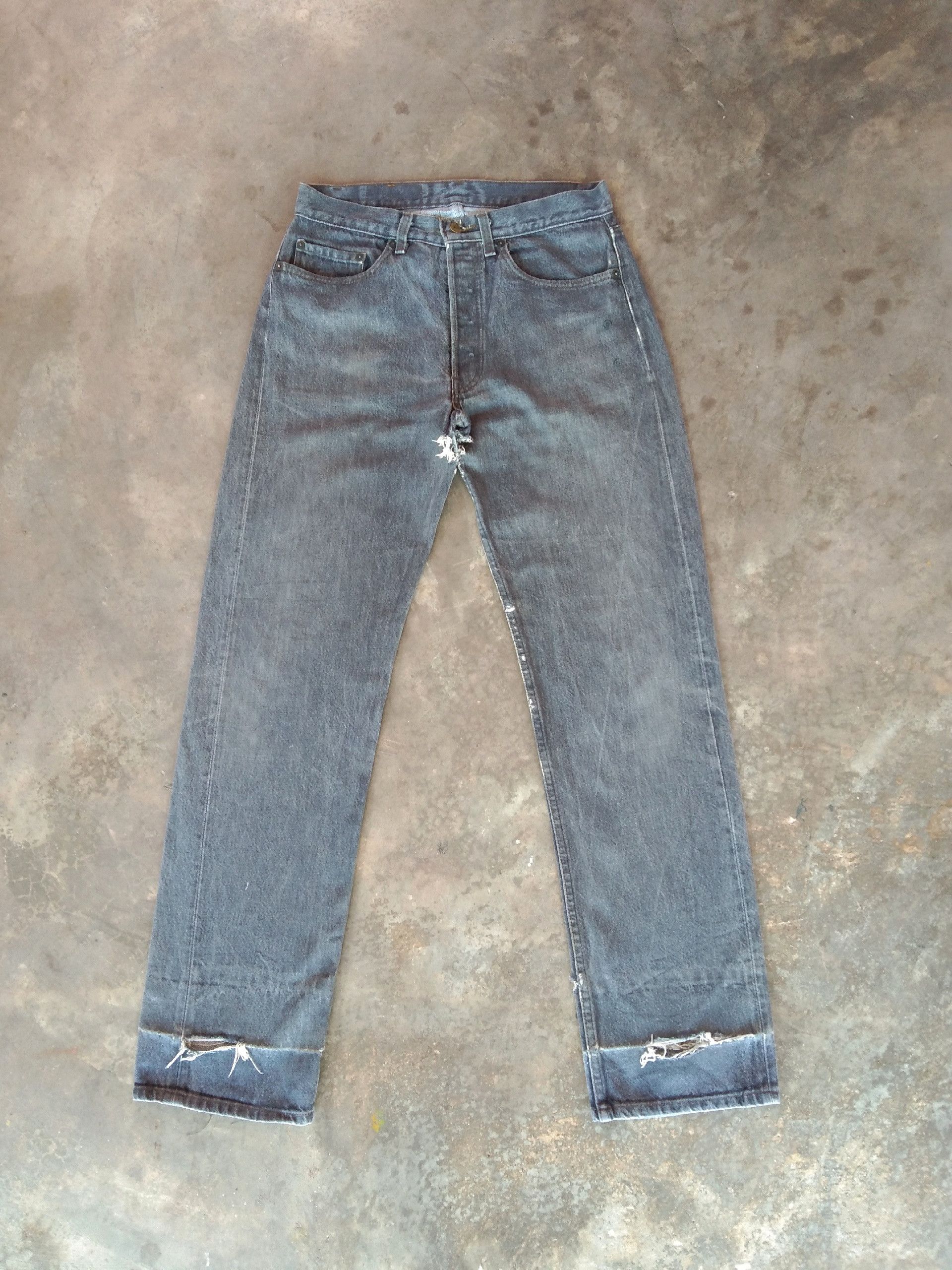 Levi's × Streetwear × Vintage 80s Vintage Levi's 501 Made In USA Distressed Jeans 31x32 | Grailed