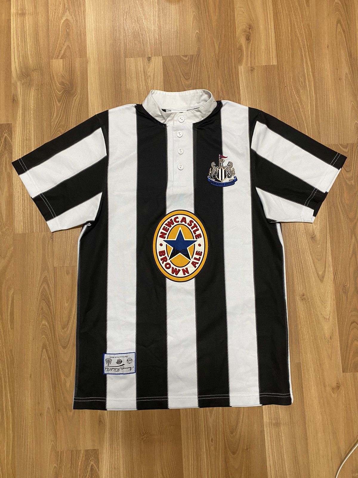 Vintage Vintage Newcastle United Home Jersey 90s Retro Tee T Shirt ...