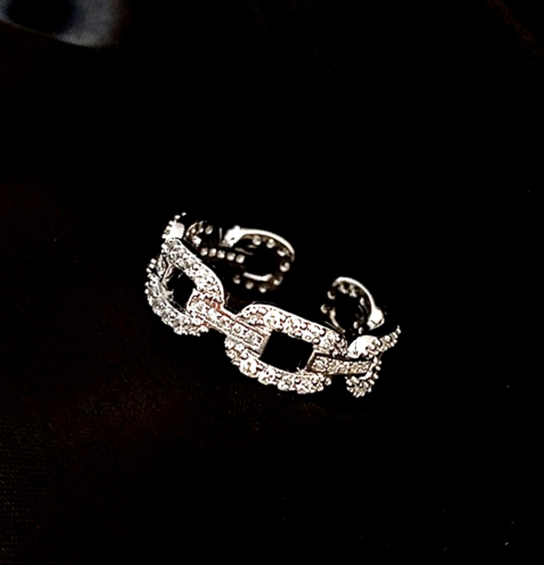 Vintage Gorgeous Tiny Shiny Diamonds Silver Rectangle Links Ring | Grailed