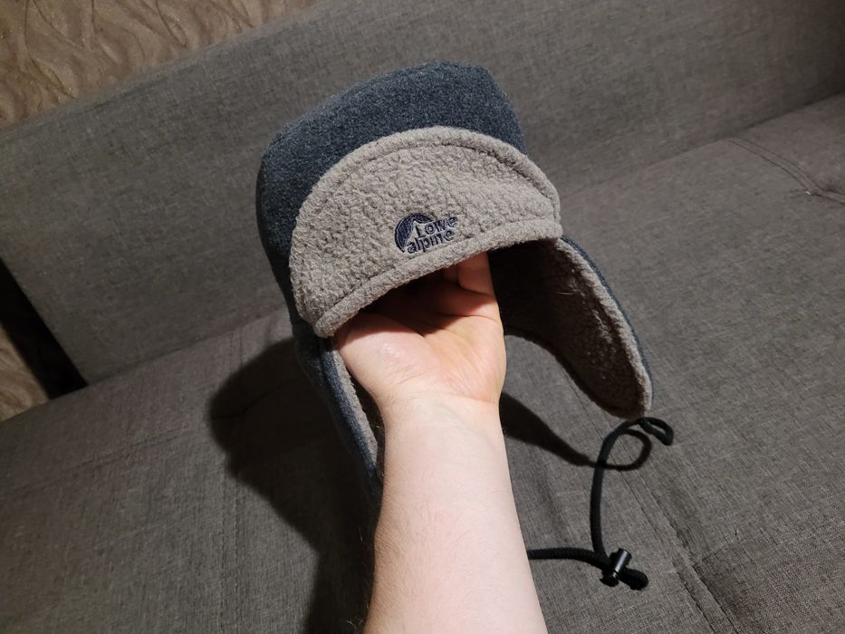 Vintage Vintage Lowe Alpine hat with ear flaps | Grailed