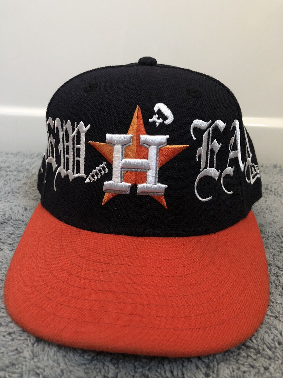 New Era × Vlone VLONE HOUSTON SCREWHEAD FITTED HAT 7 1/8 | Grailed