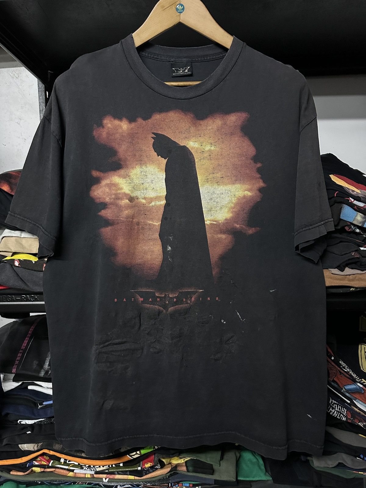 DC Comics × Vintage Vintage Distressed Batman Begins Promo Sun Faded ...