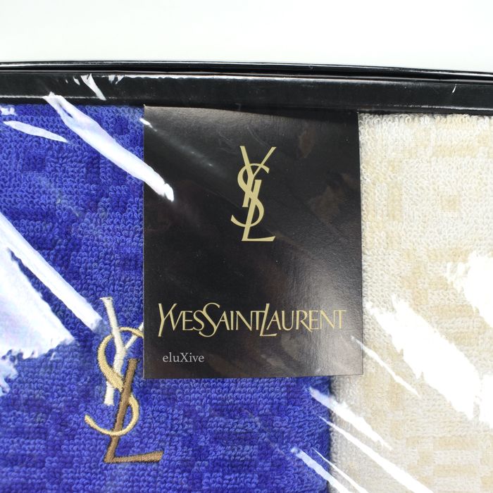 Yves Saint Laurent Yves Saint Laurent Ivory/Blue Set of 2 YSL Logo Hand ...
