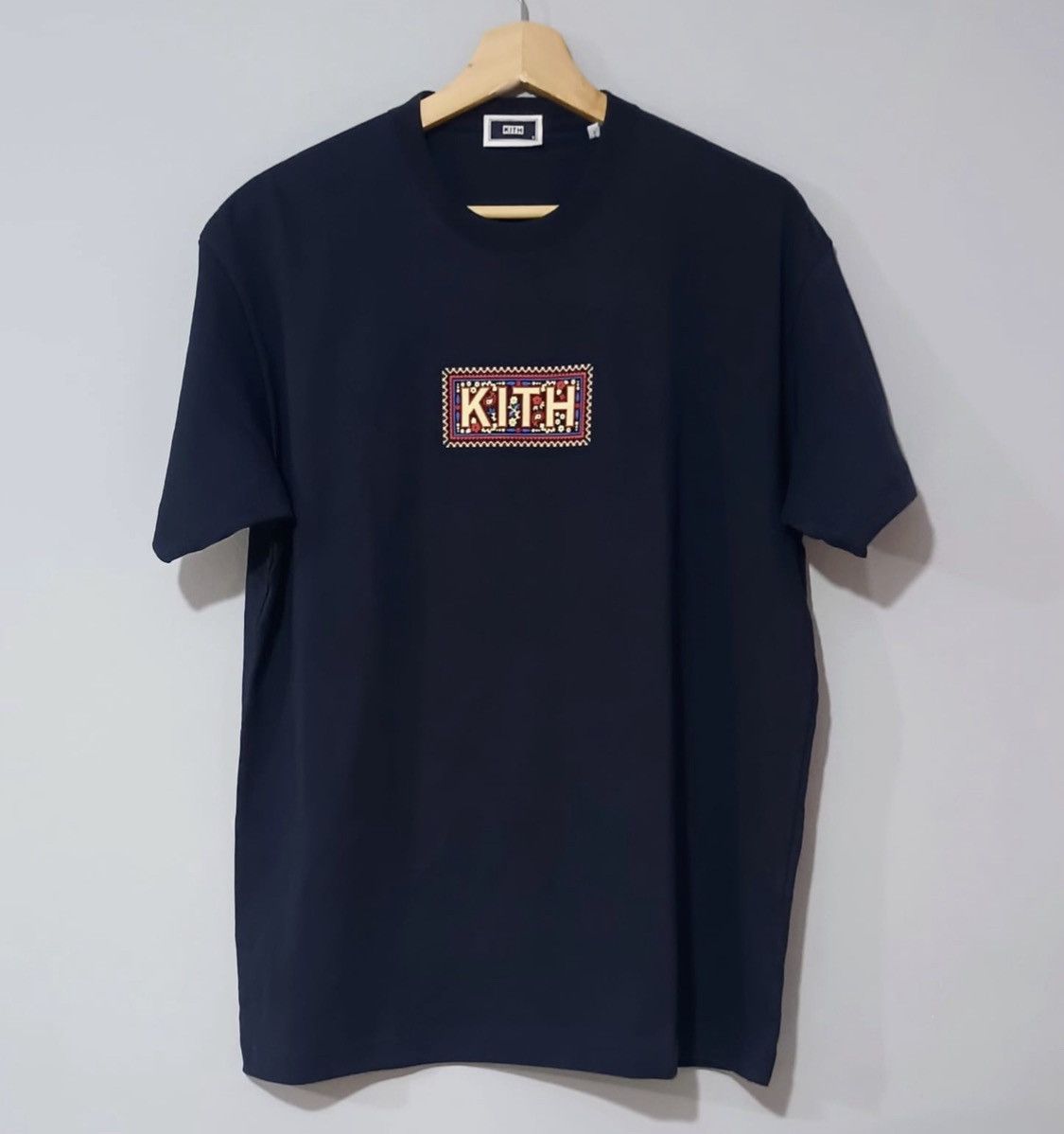 Kith Kith Needlepoint Classic logo tee | Grailed