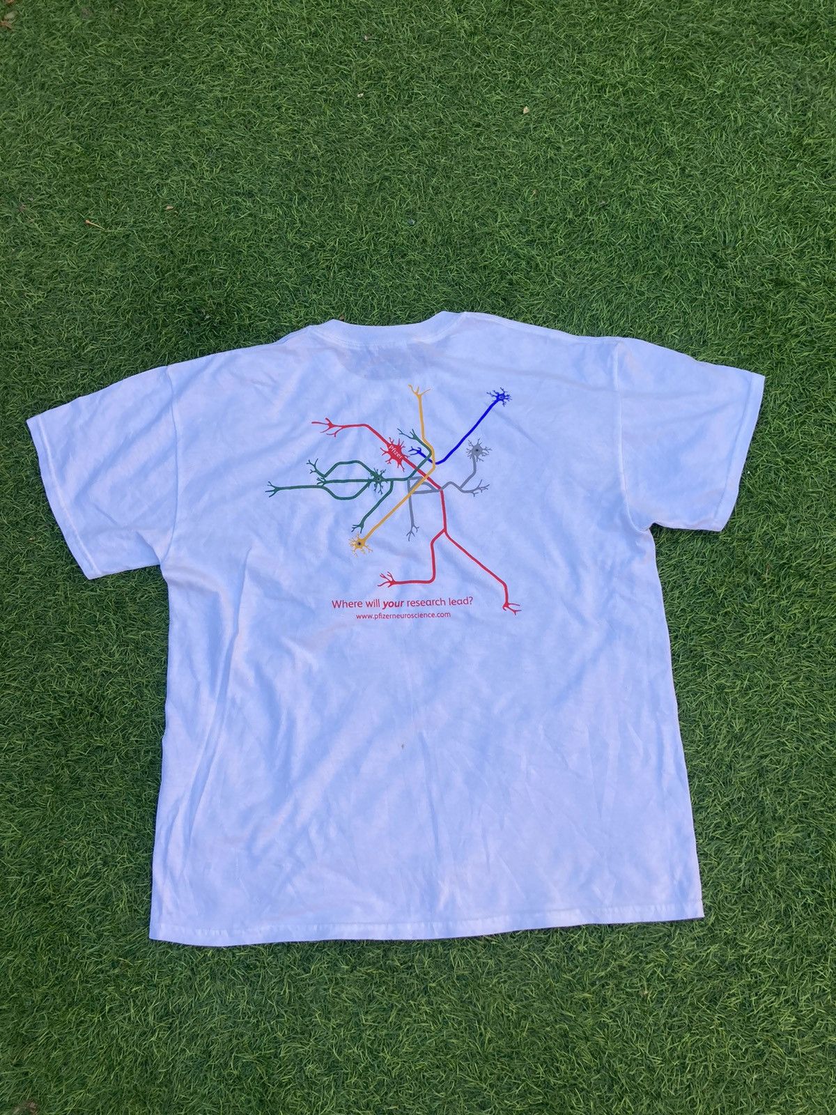 Vintage Vintage Pfizer neuroscience t shirt | Grailed