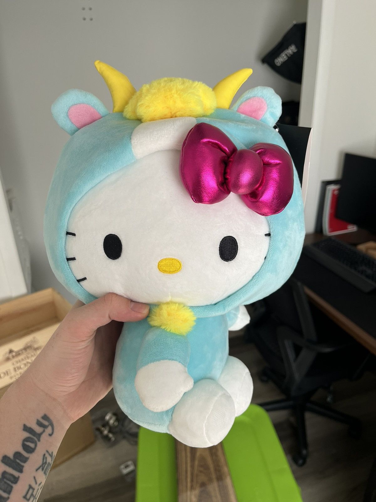 Kid Robot Hello Kitty Kidrobot Capricorn | Grailed