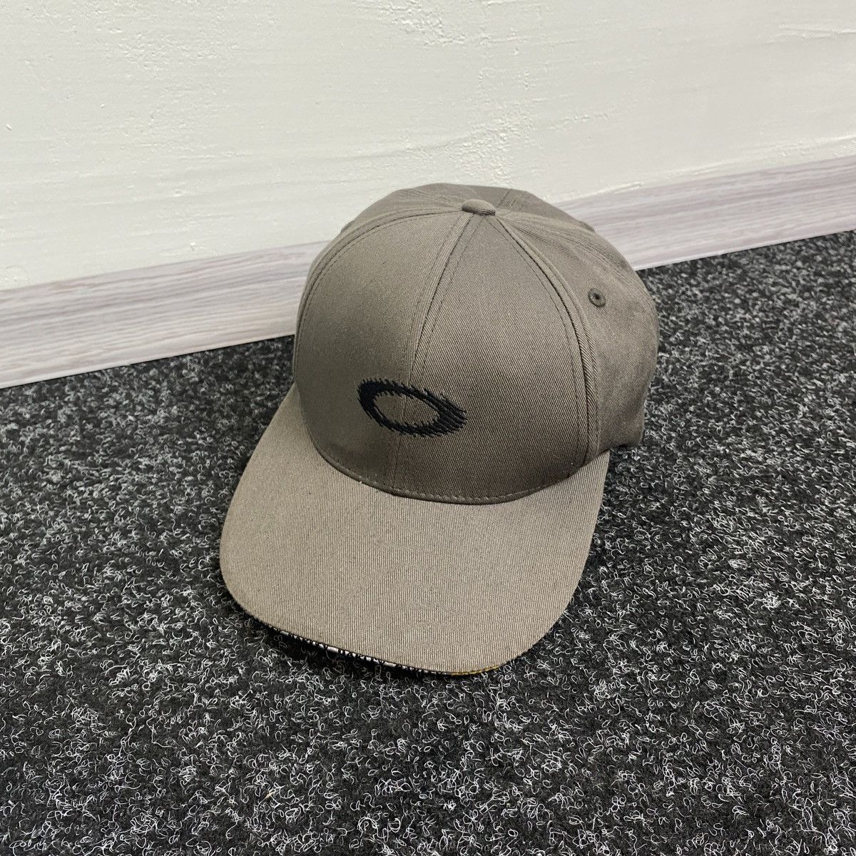 Oakley × Surf Style × Vintage VINTAGE OAKLEY SOFTWARE CAP 90s | Grailed