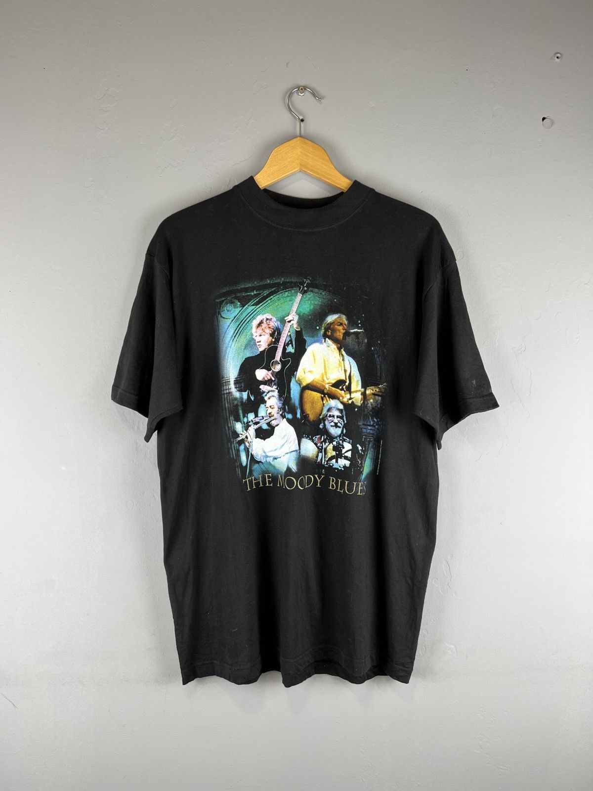 Band Tees × Vintage Vintage 2000 The Moody Blues licensed to GIANT tee ...