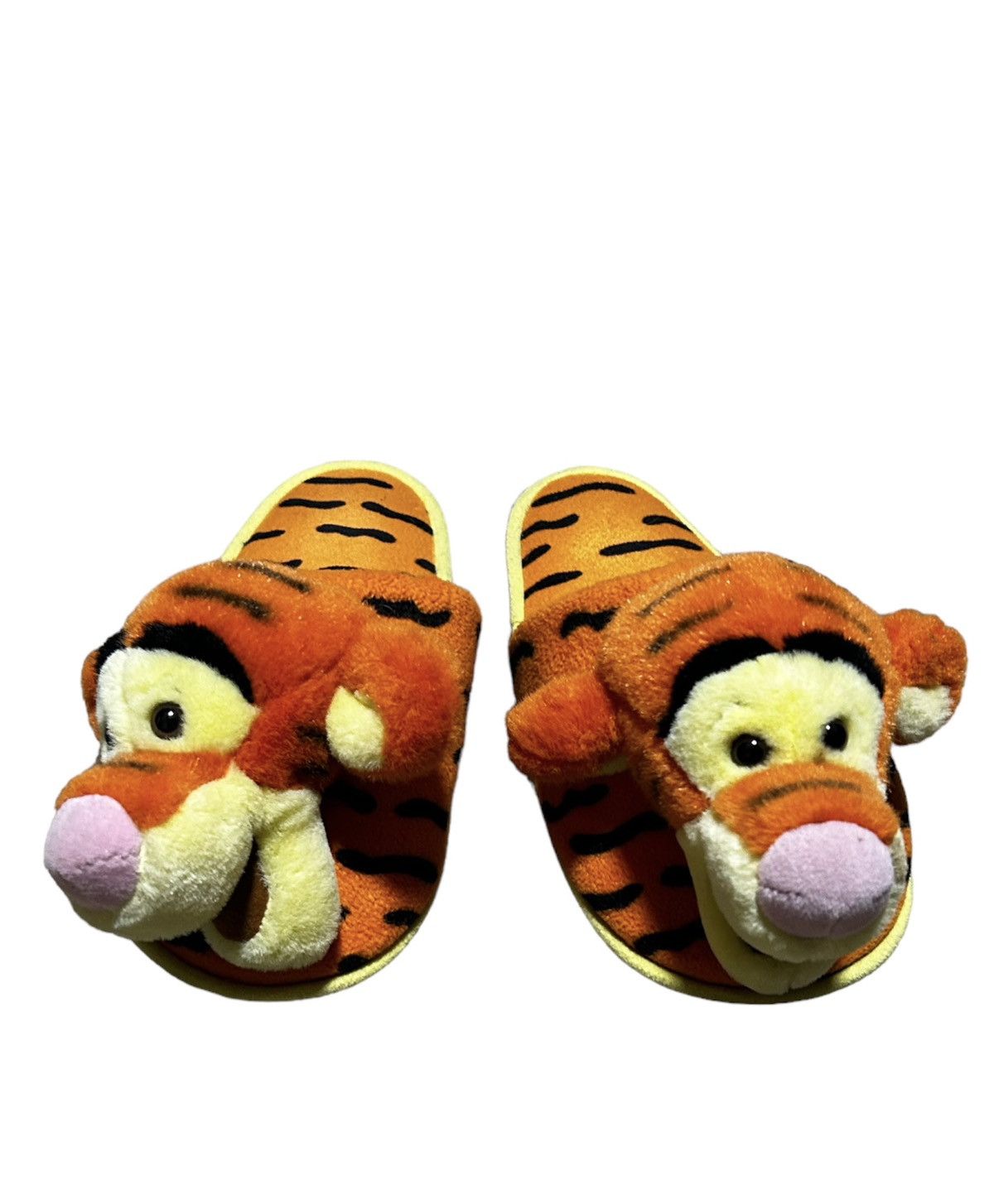 Disney × Streetwear × Vintage Vintage Tigger slippers | Grailed