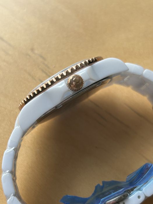 Vivienne Westwood Brand New in Box White Vivienne Westwood Text Watch ... Vivienne Westwood Brand New in Box White Vivienne Westwood Text Watch ...