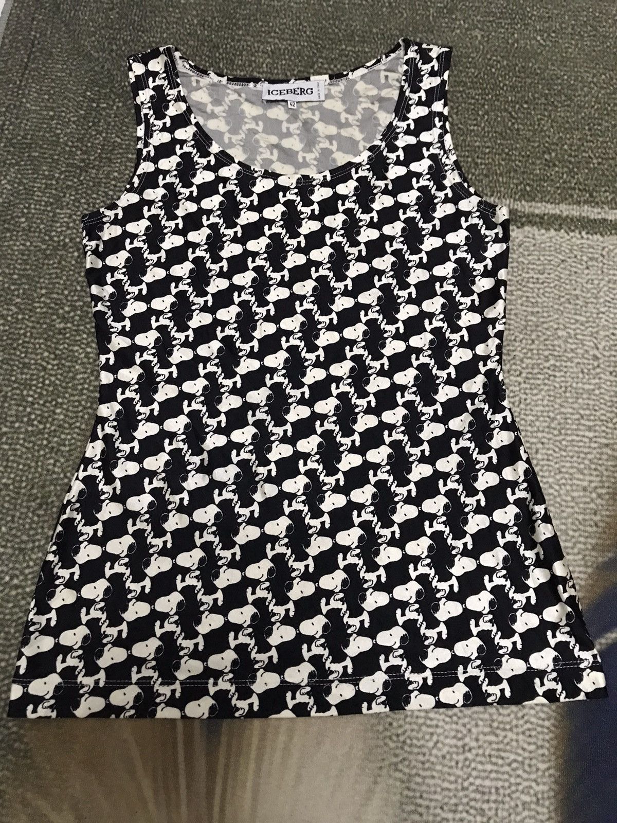 Iceberg × Vintage Iceberg X snoopy peanuts fullprinted sleeveless top ...