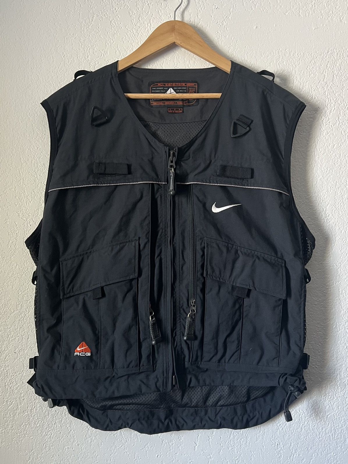Nike Vintage 90’s Rare Nike ACG Utility Vest | Grailed