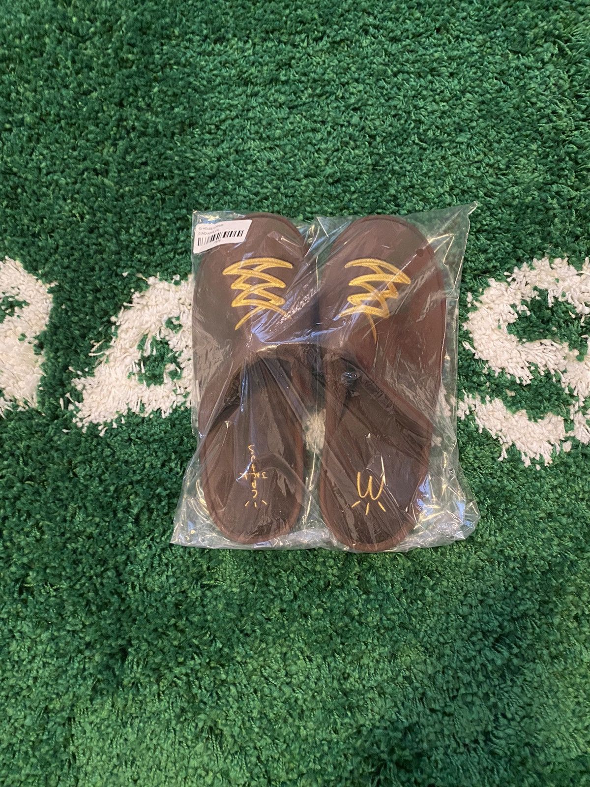 Travis Scott Travis Scott x Cactus Jack x McDonald’s House Slippers ...