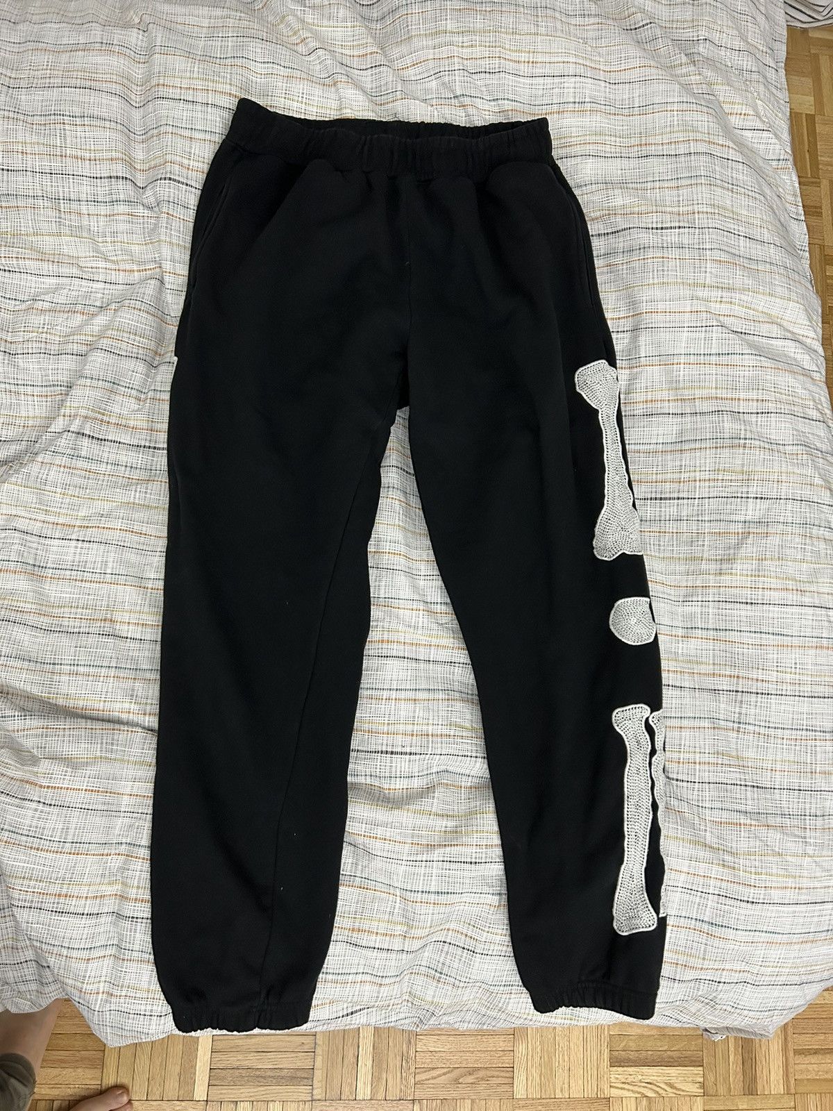 MNML SKELETON SWEATPANTS | Grailed