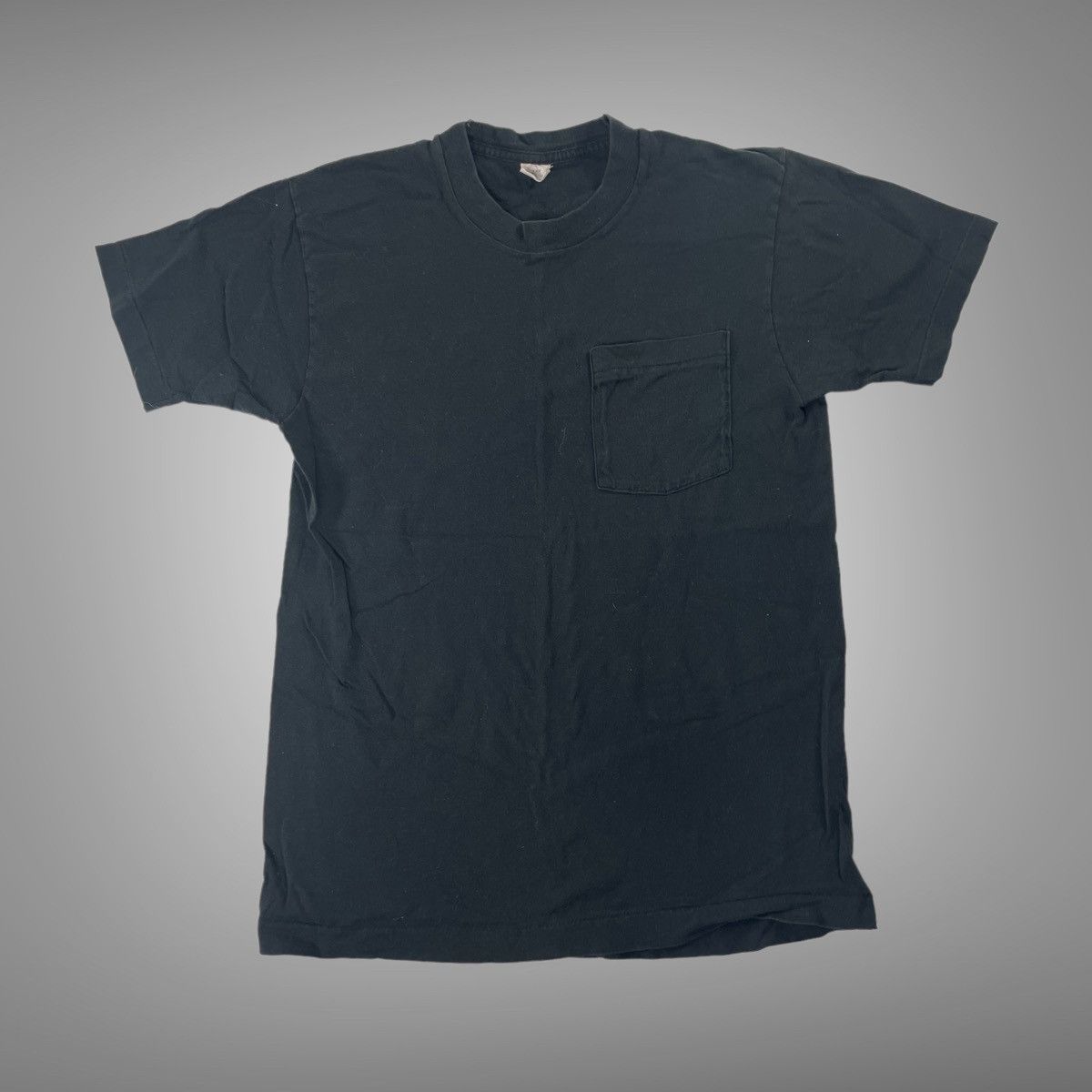 Vintage Vintage 80s single stitch blank pocket t shirt | Grailed