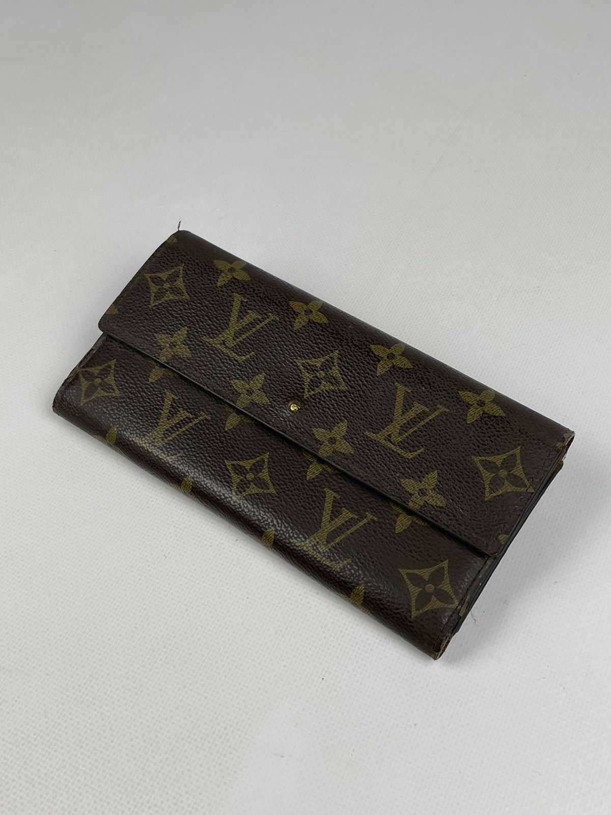 Louis Vuitton Louis Vuitton International Trifold Wallet Monogram ...