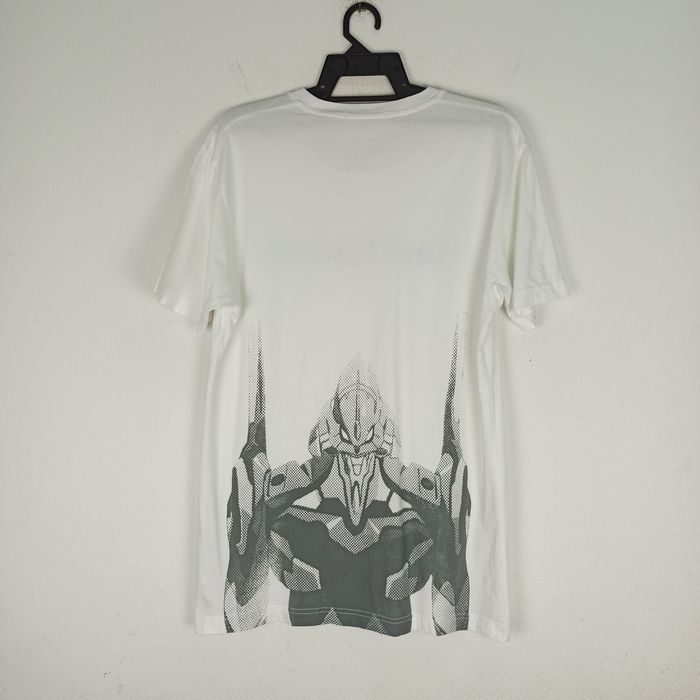 Uniqlo Anime Neon Genesis Evangelion T-shirt by Uniqlo | Grailed