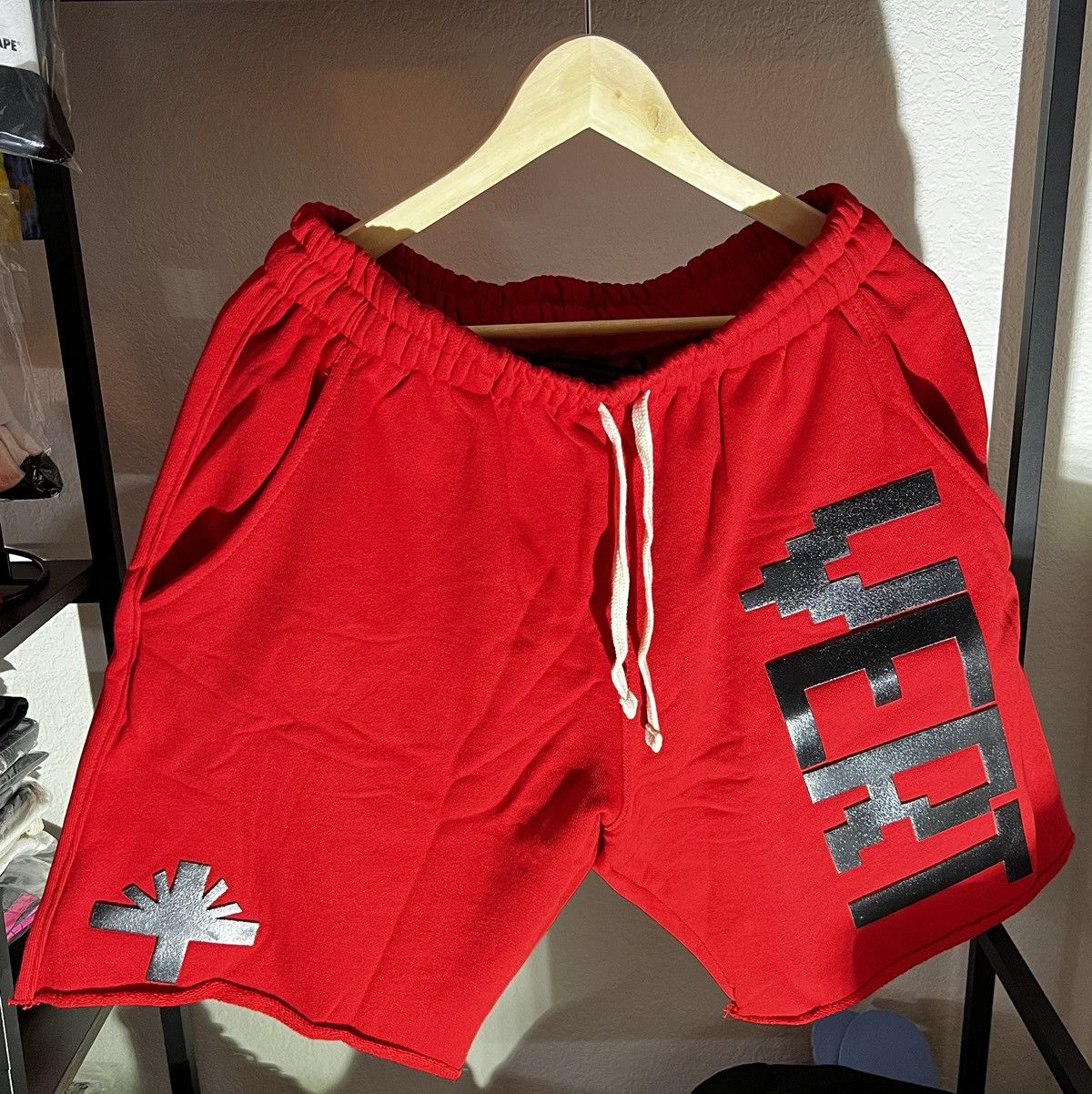 Vertabrae Vertabrae large red shorts | Grailed