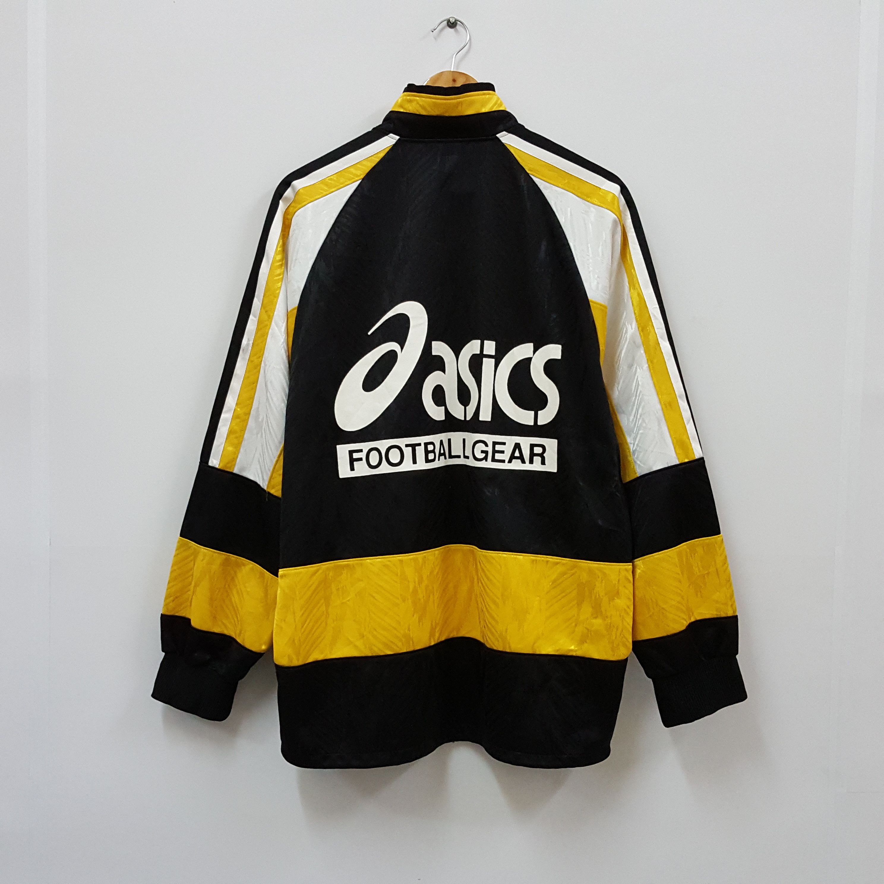 Vintage Vintage asics big logo nice colour jacket made in japan | Grailed