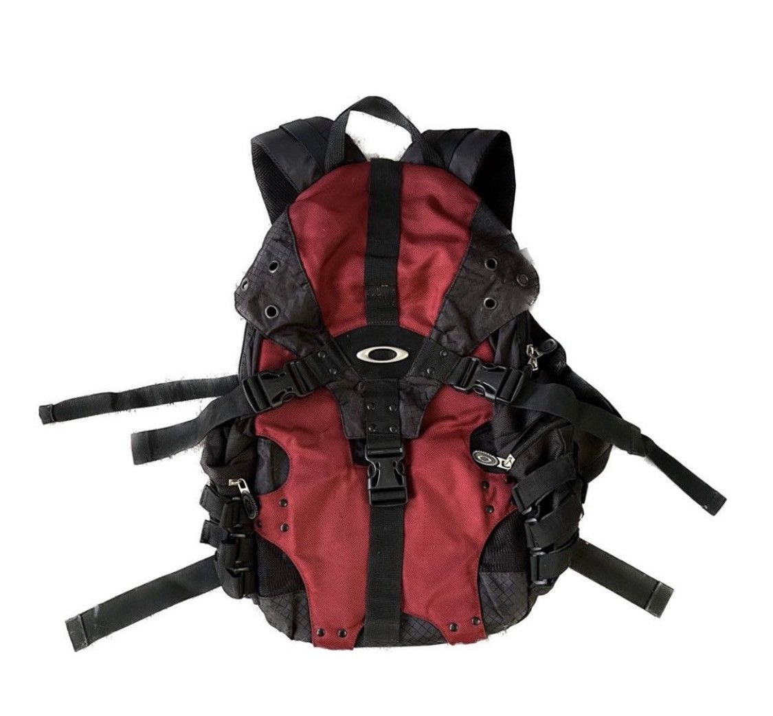 Vintage 2000’s Oakley Tactical Backpack | Grailed