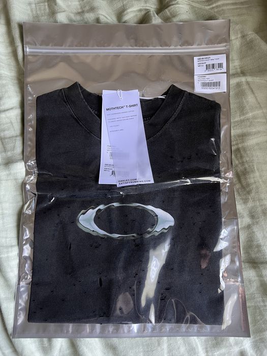 Oakley Satisfy Running Oakley Moth Tech Logo Tee in Black | Grailed