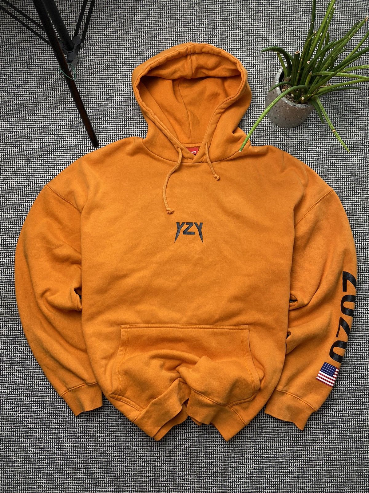 Kanye West × Streetwear Yzy 2020 Kanye West goodie y2k | Grailed