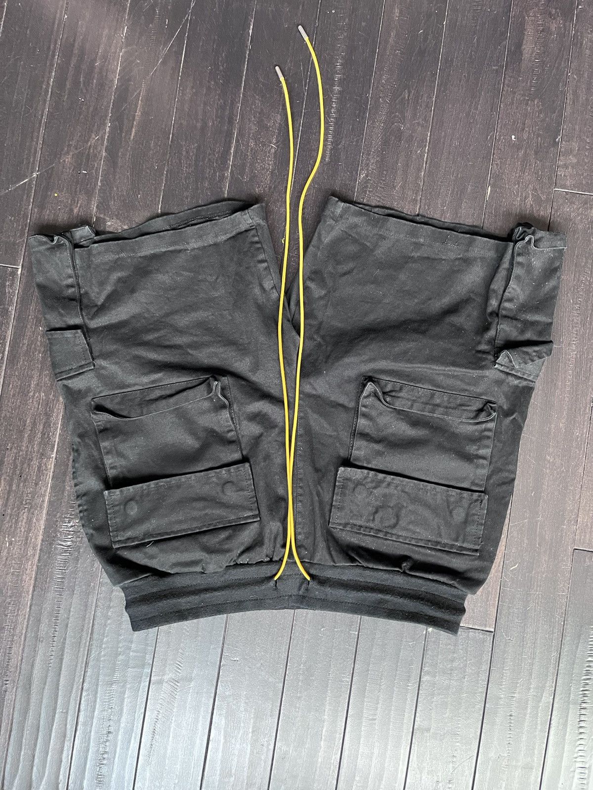 Mnml Mnml Cargo Drawcord Shorts Black Grailed