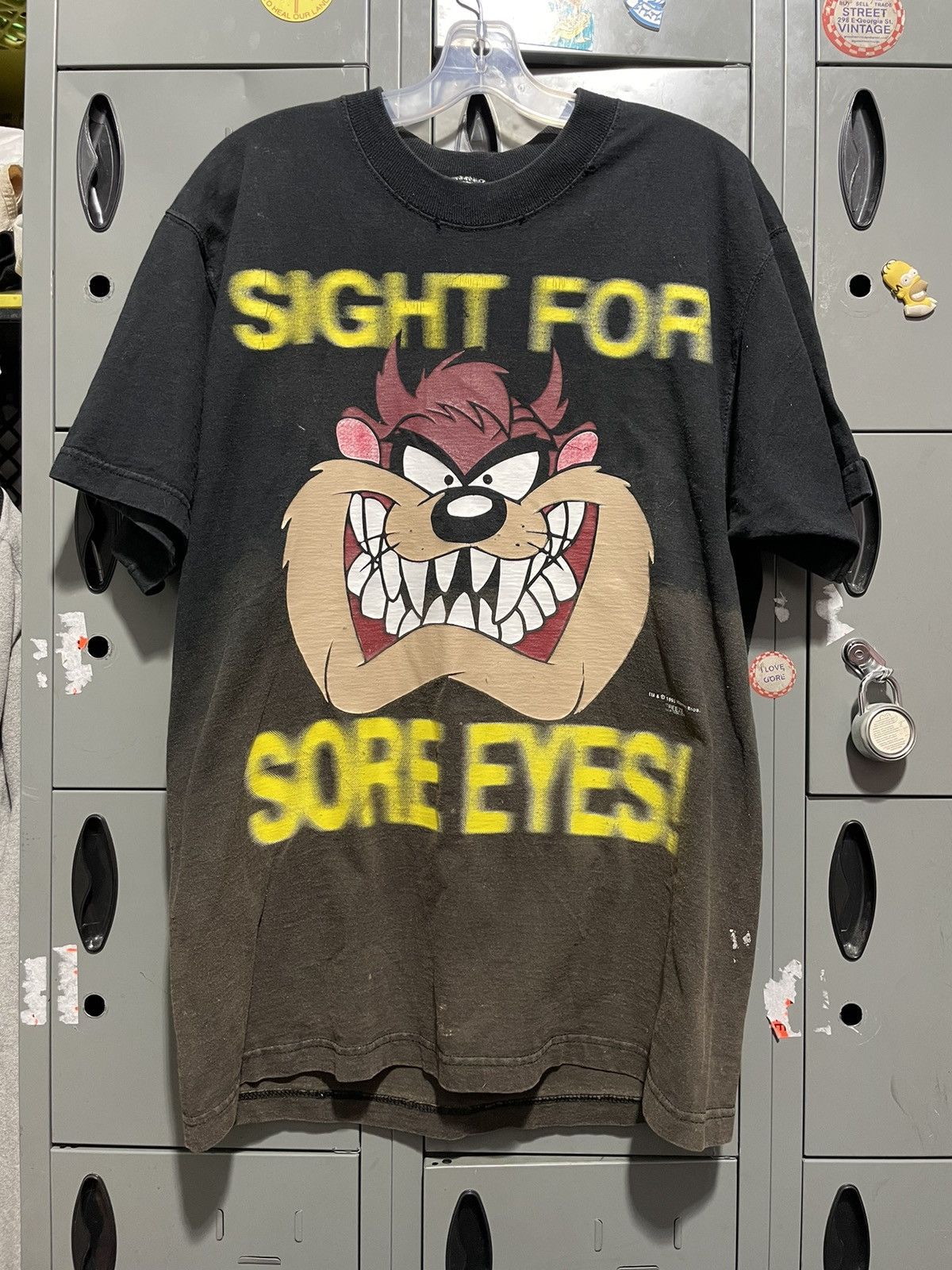 Vintage 1995 Looney Tunes Taz Sight For Sore Eyes vintage graphic | Grailed