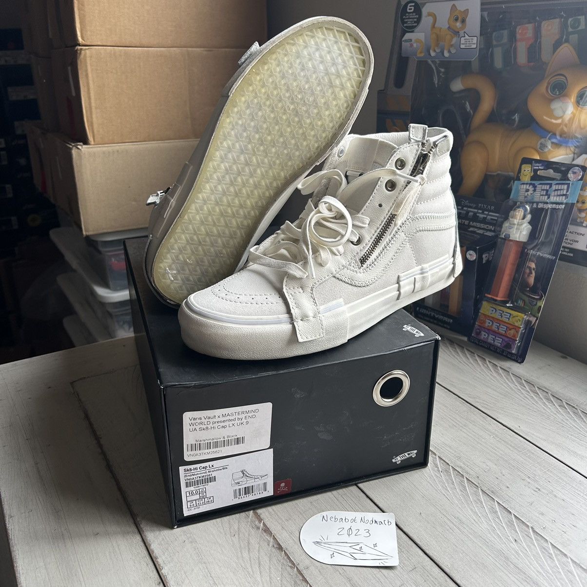 END. VANS MASTERMiND WORLD SK8 Hi CAP LX LEATHER ZiP VN0A3TKM2561 | Grailed