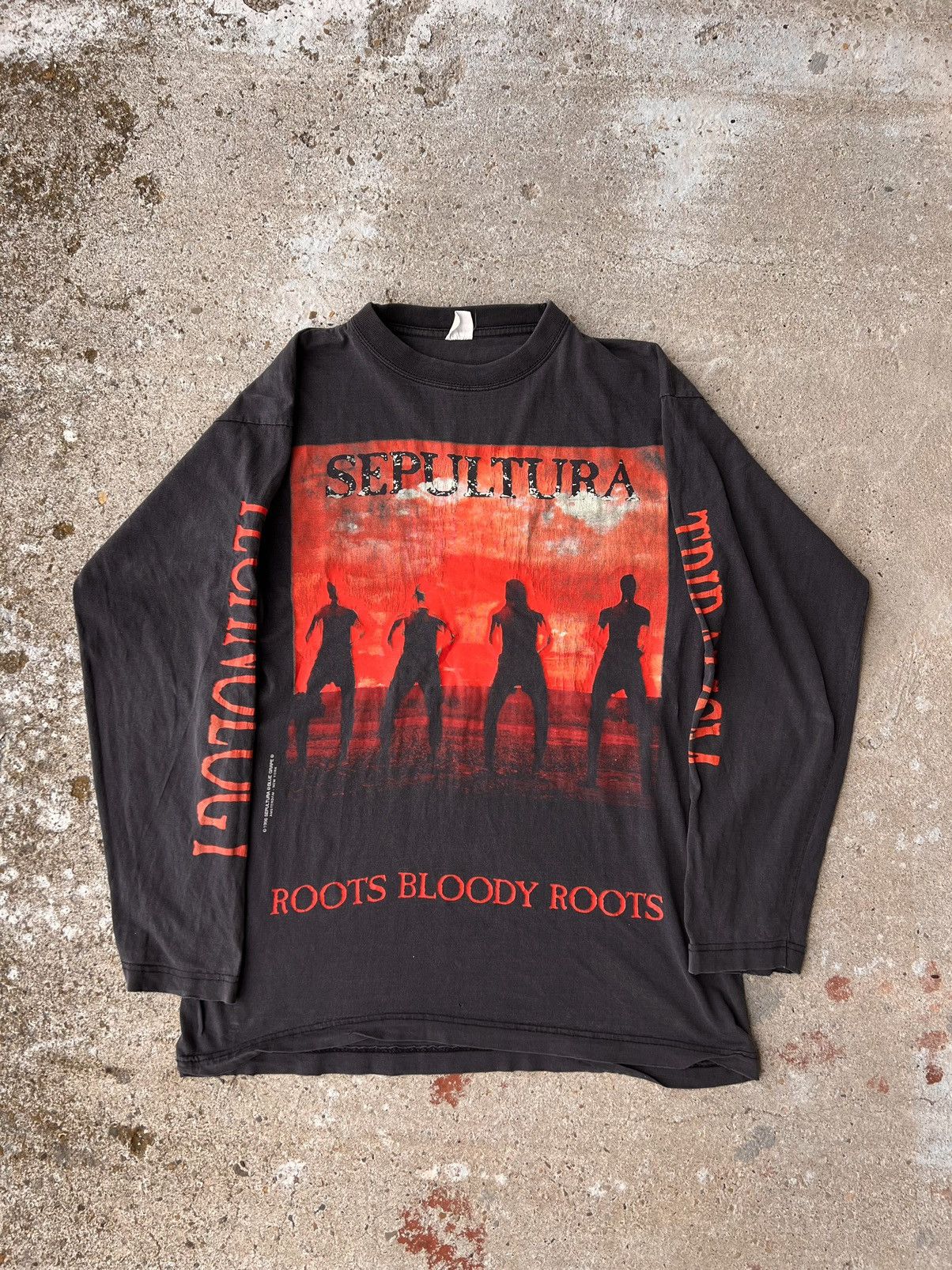 Band Tees × Vintage RARE t-shirt SEPULTURA roots bloody roots 90s 1996 Metal | Grailed