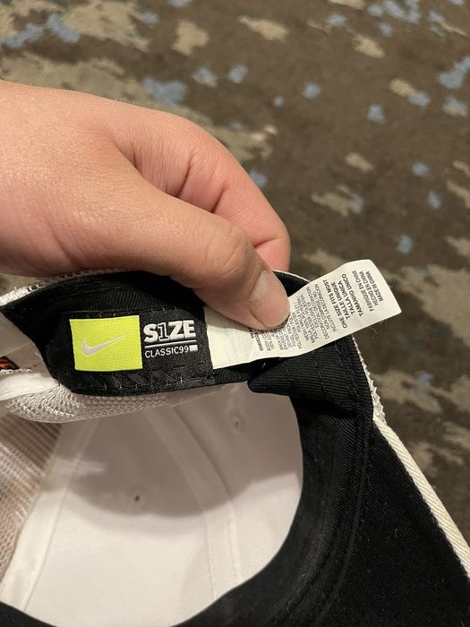 Nike Nike Smiley Mesh Snapback Hat | Grailed