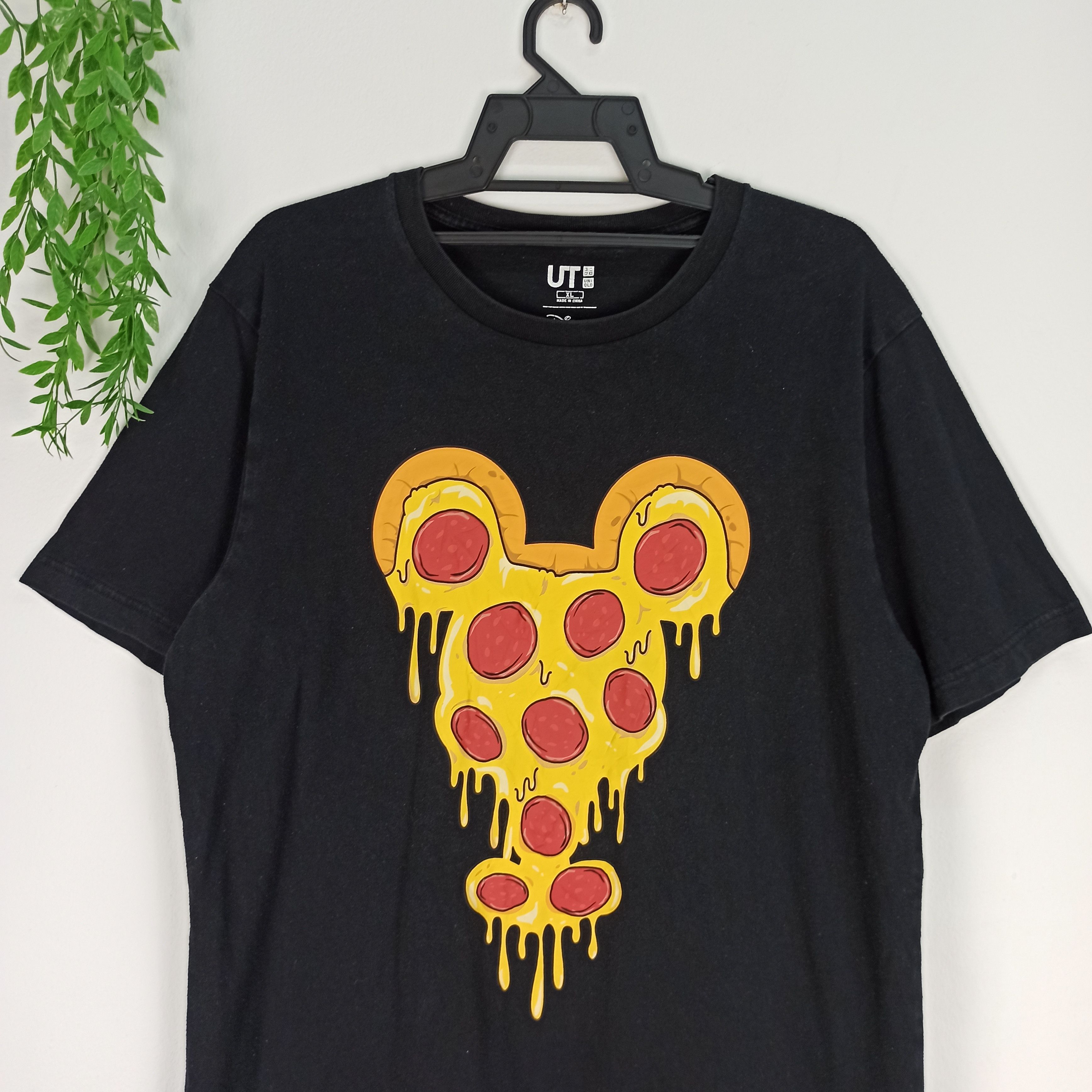 Disney × Uniqlo Unilqo Disney Mickey Mouse Cheese Pizza Logo | Grailed