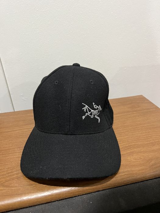 Arc'Teryx Arcteryx wool ball transition cap | Grailed Arc'Teryx Arcteryx wool ball transition cap | Grailed