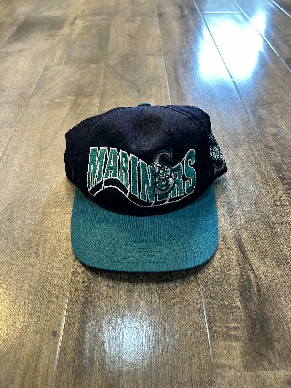 MLB × Vintage Vintage Seattle Mariners Snapback | Grailed