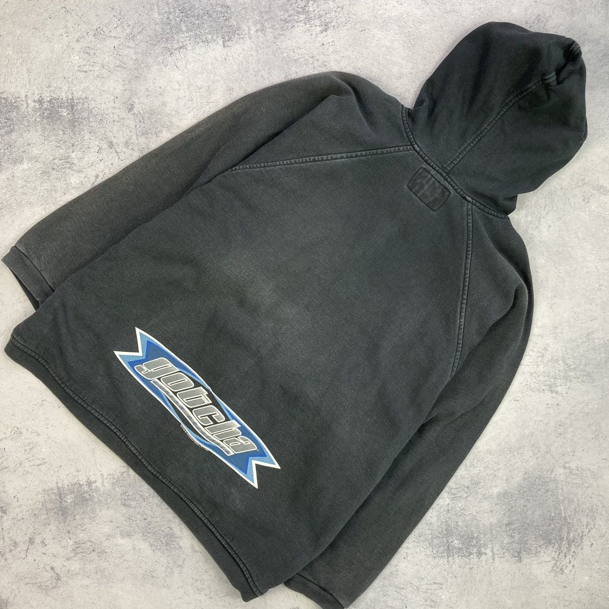 Gotcha × Vintage Vintage Gotcha rare distressed surf hoodie 1995 | Grailed