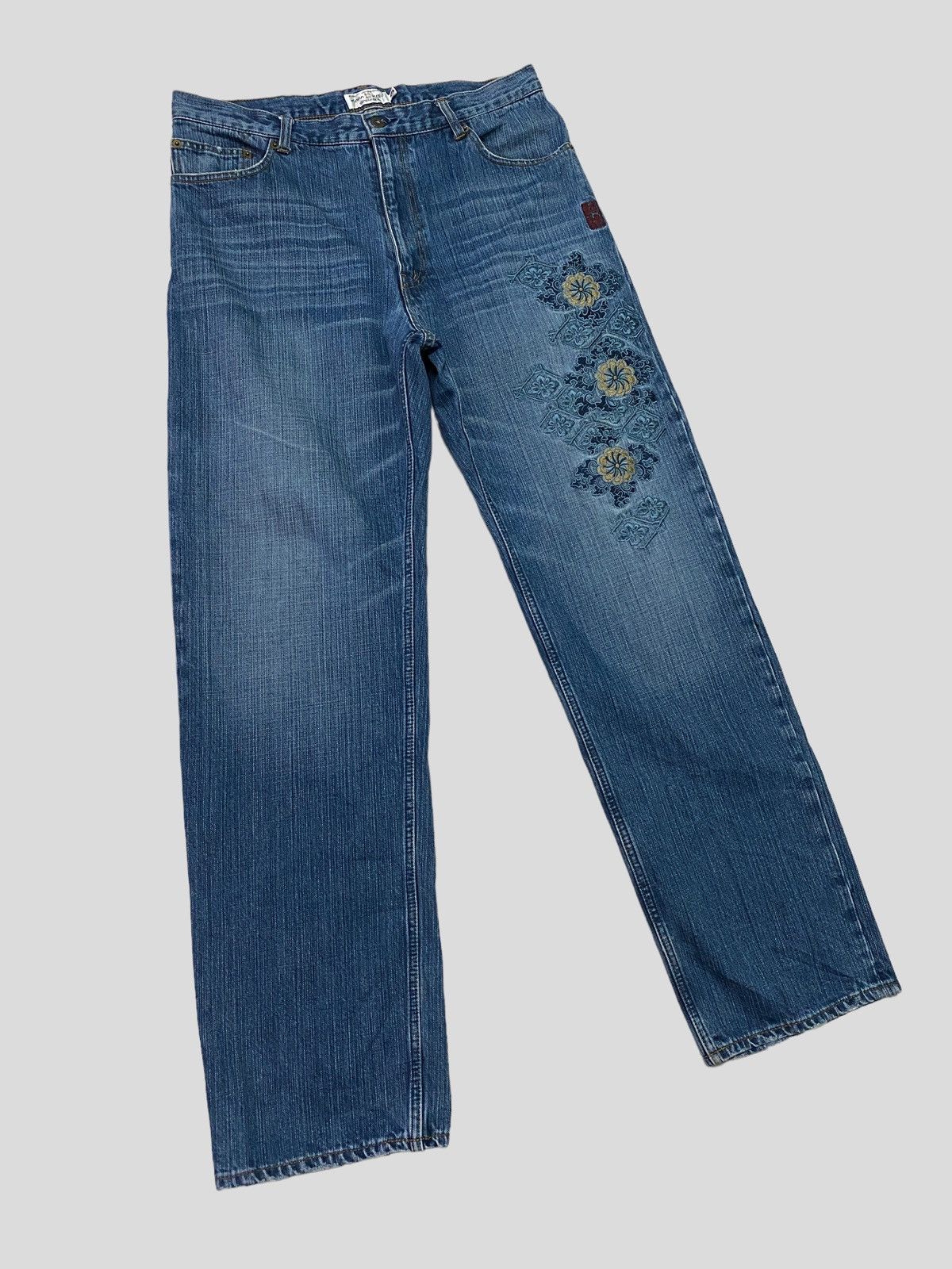 Vintage VINTAGE KARAKURI TAMASHII FLORAL EMBROIDERY SUKAJAN DESIGN ...