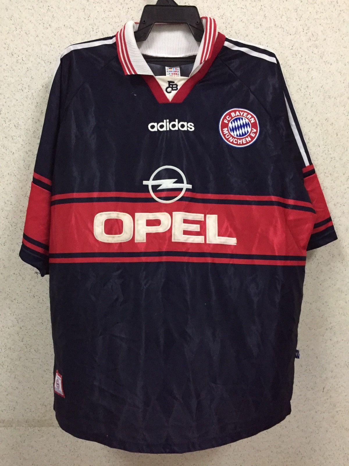 Adidas × Vintage ADIDAS FC BAYERN MUNCHEN Munich Vintage Jersey T-Shirt ...