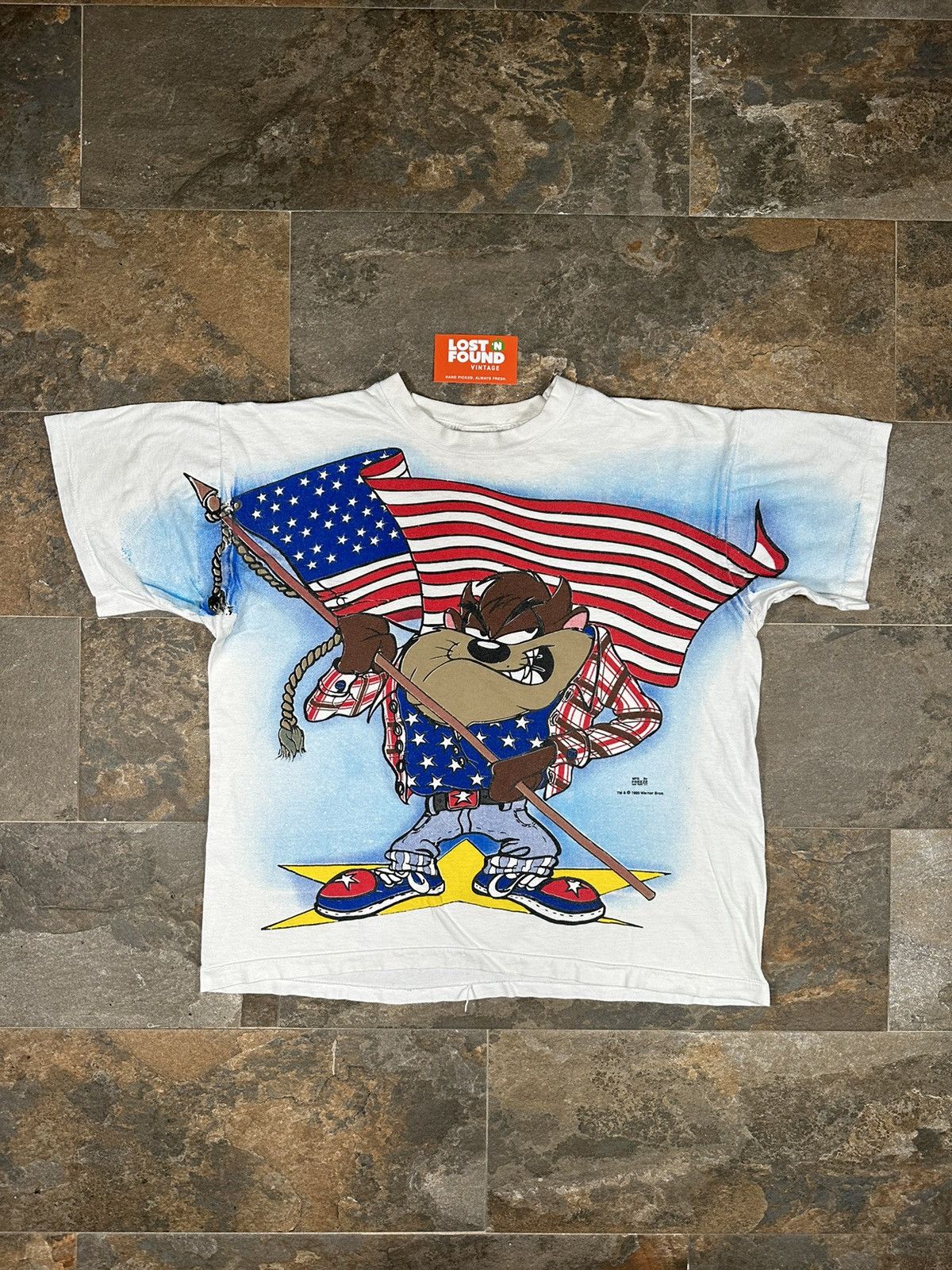Vintage 1995 Vintage Looney Tunes Taz American Flag Cartoon Tee | Grailed